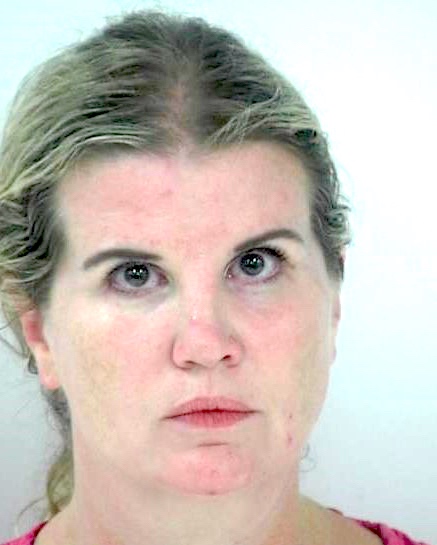 Woman locks cops outside house party for 45 minutes; inside were 20-30 ...